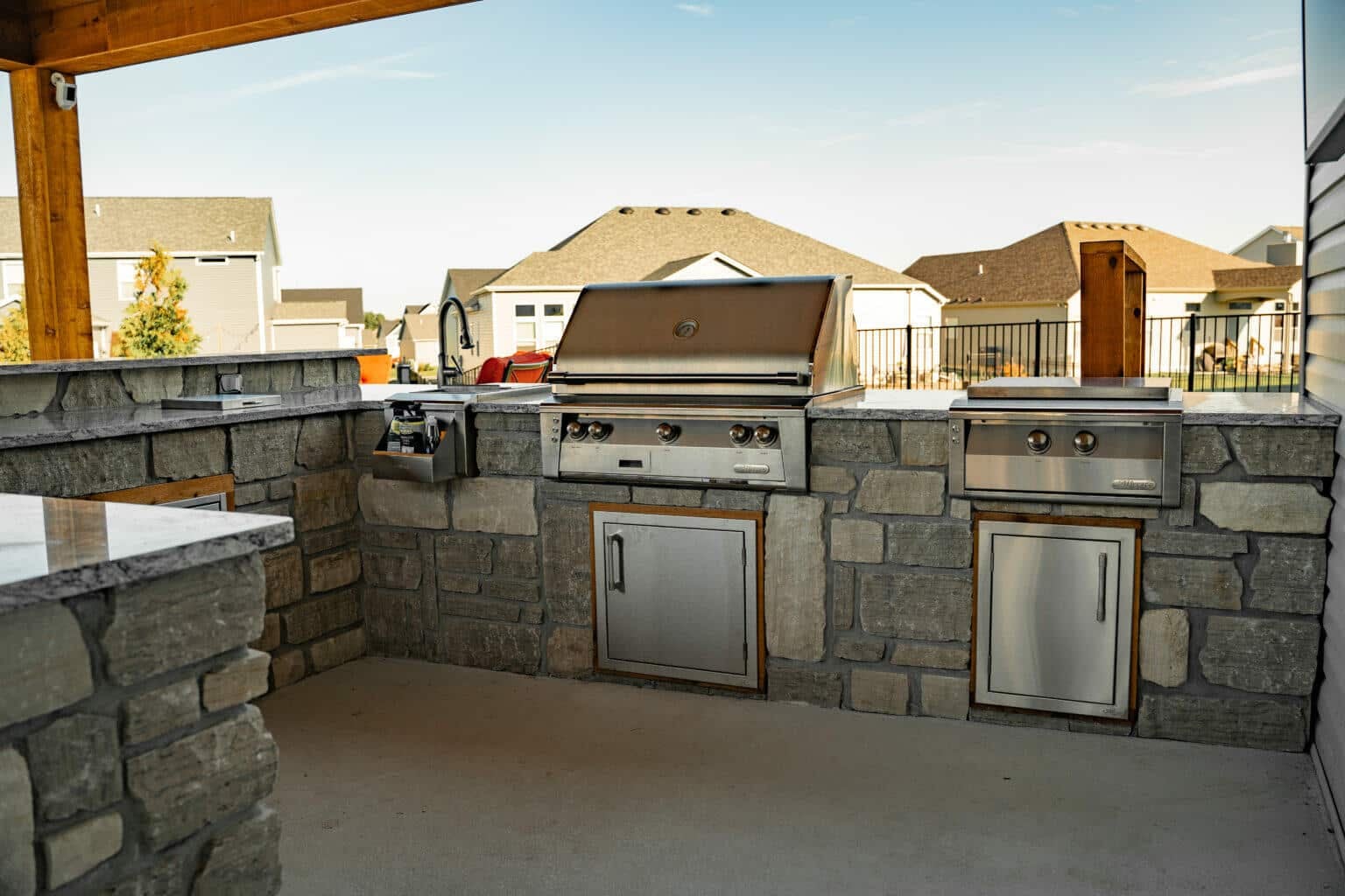 The Ultimate Outdoor Kitchen Design Guide | Elevate Outdoor